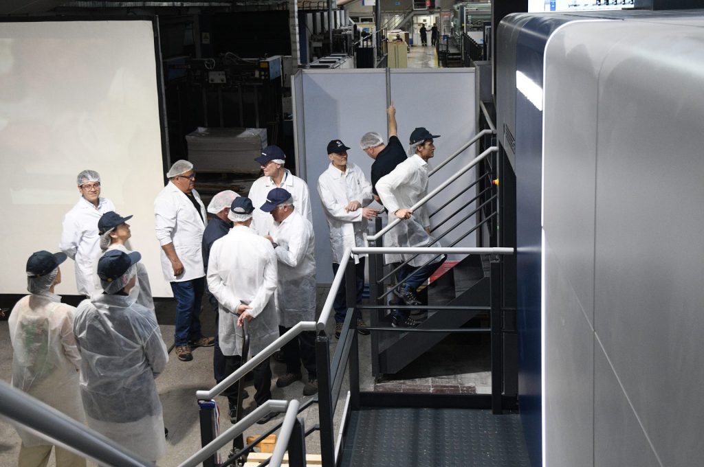 Selecta Envases incorpora tecnología avanzada en packaging | Grupo HZ